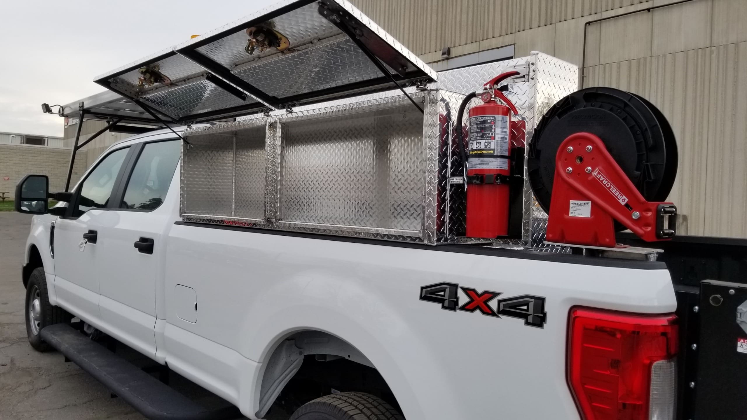 Ground Support Vehicles | Airport Ground Support Vehicles - Wilcox GSE